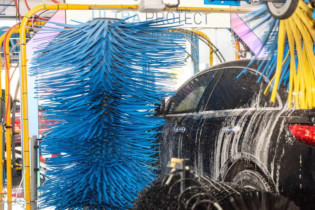 Stephanie & 215 | WOW Carwash