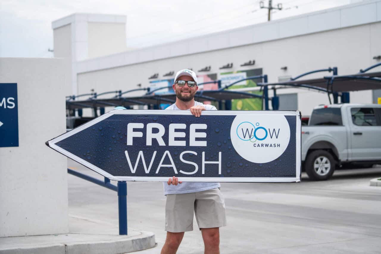 Vegas and Simmons | WOW Carwash